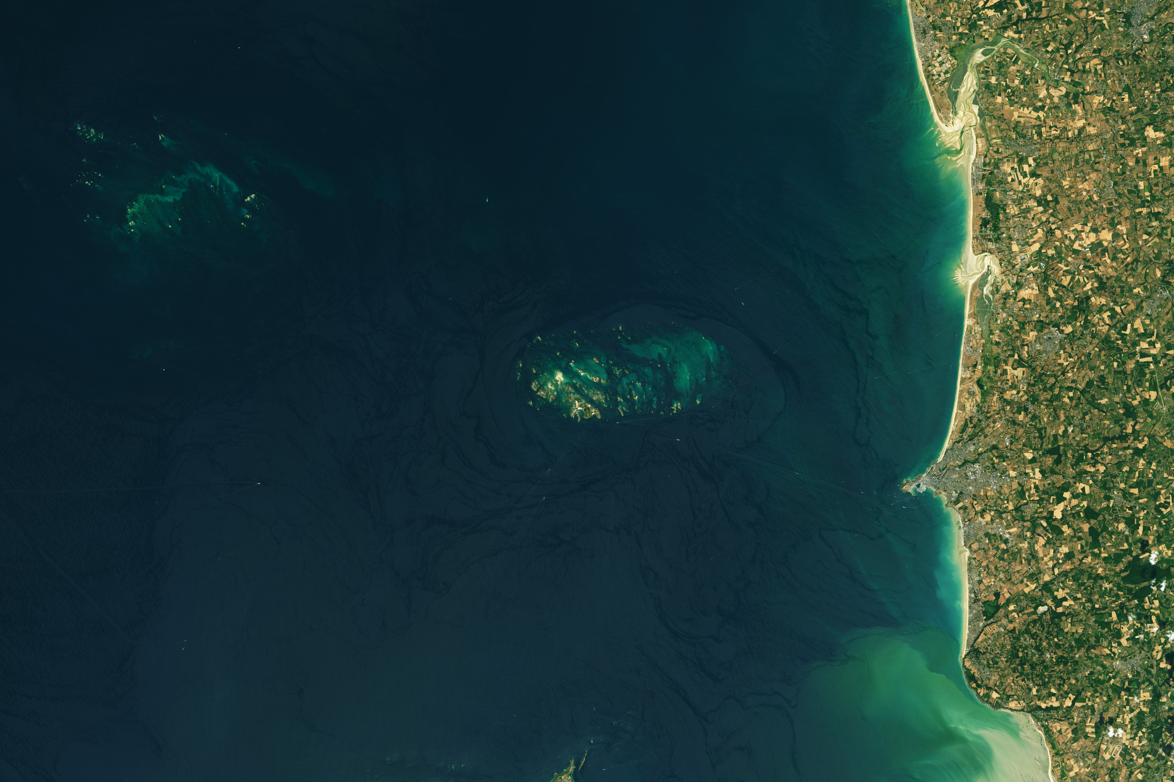 Ebb and Flow in the Chausey Islands - NASA Science