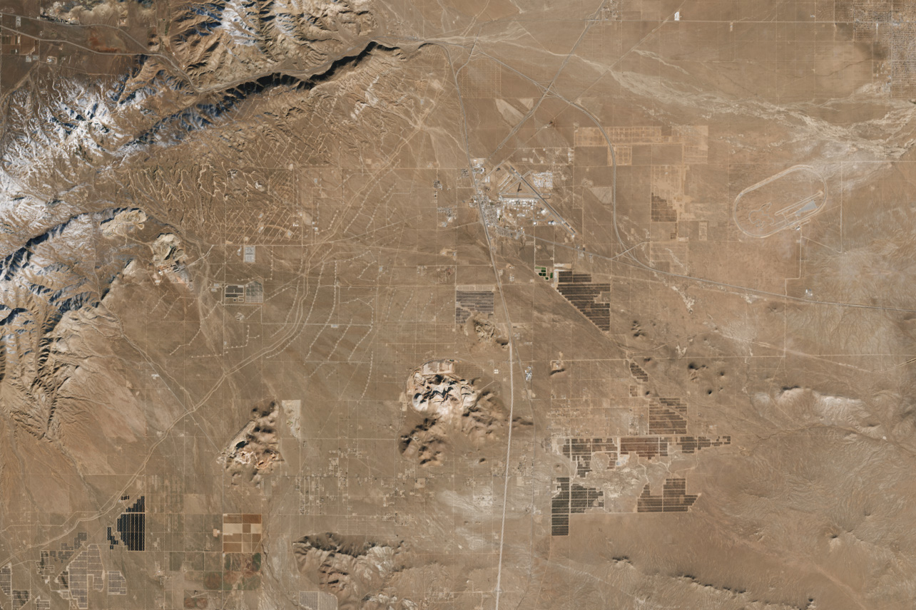 Solar and Batteries Go Big in the Desert - NASA Science