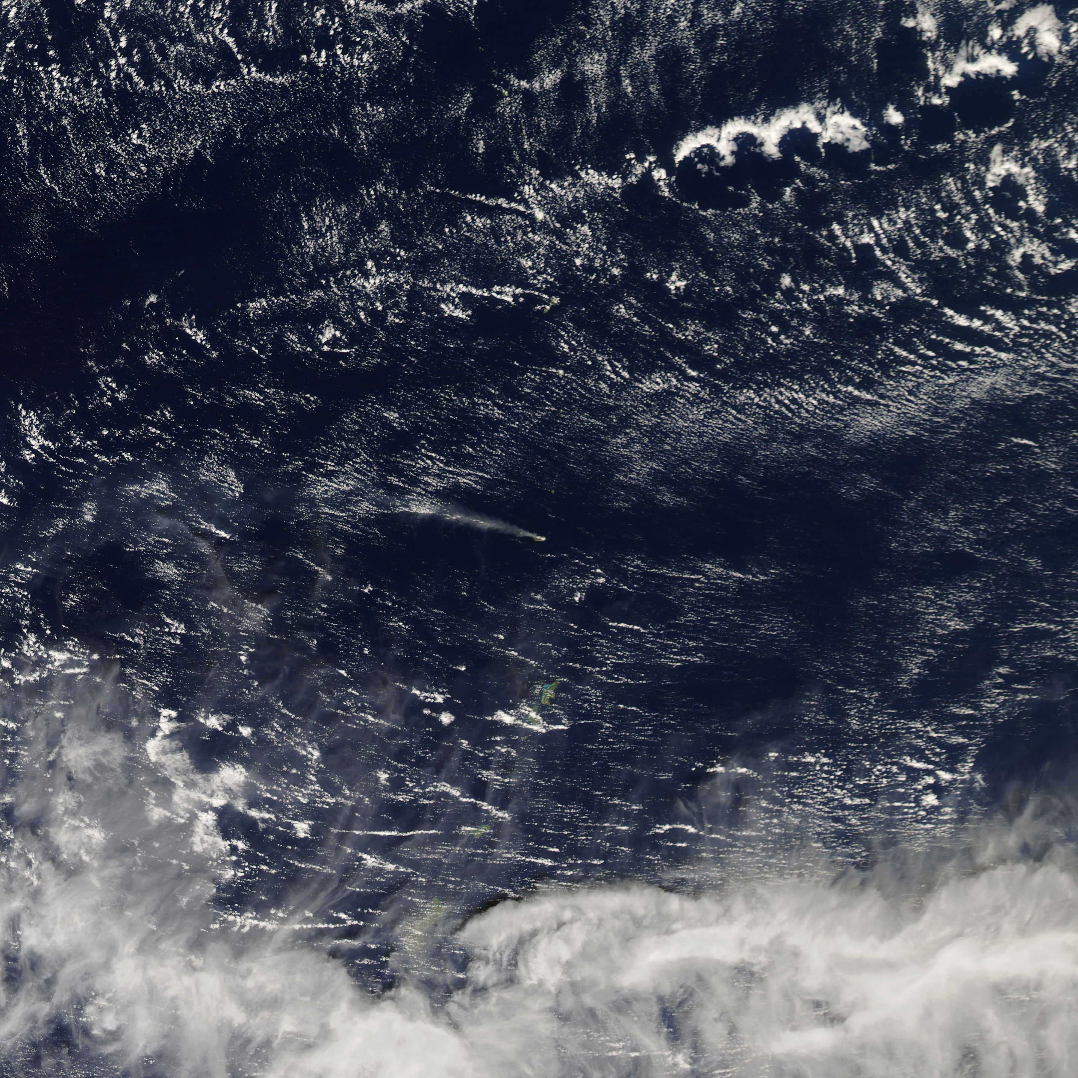 Plume from Anatahan - NASA Science