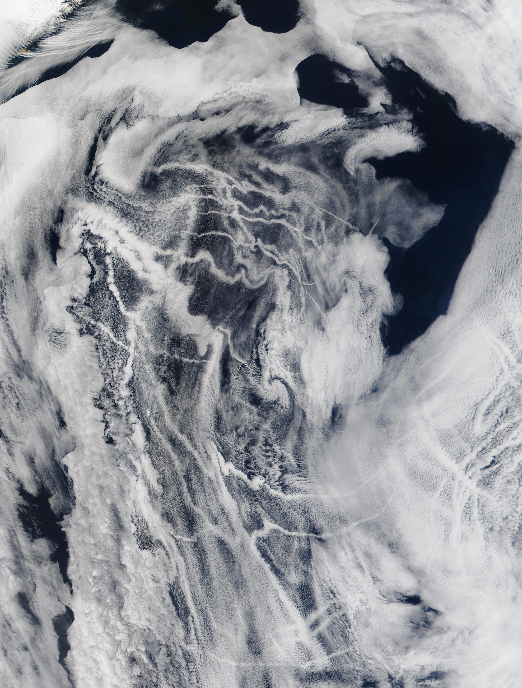 Ship Tracks in the Sky - NASA Science