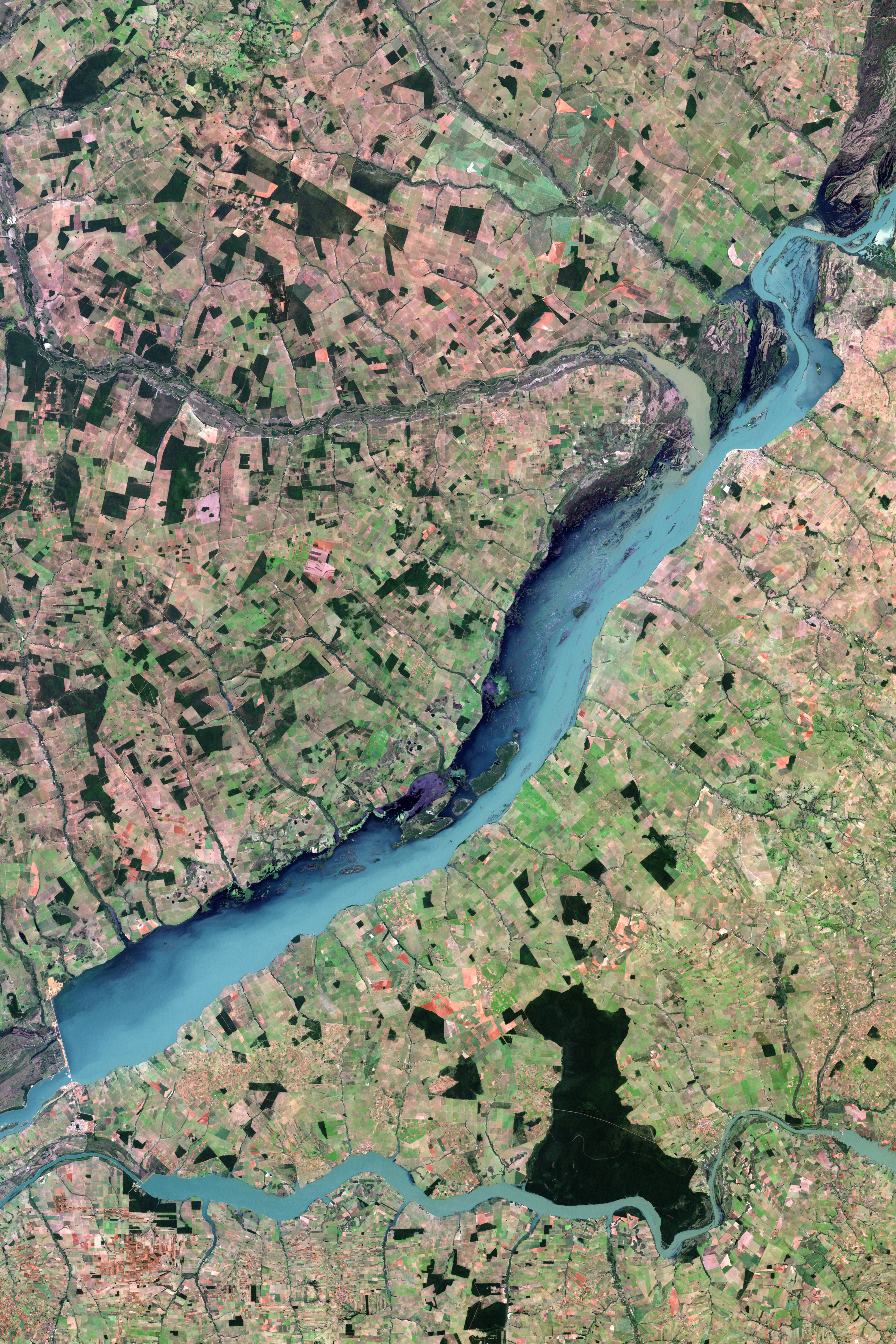 Porto Primavera Reservoir, Brazil - NASA Science