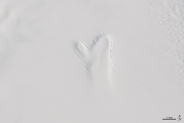 A Mitten Materializes in Greenland - NASA Science