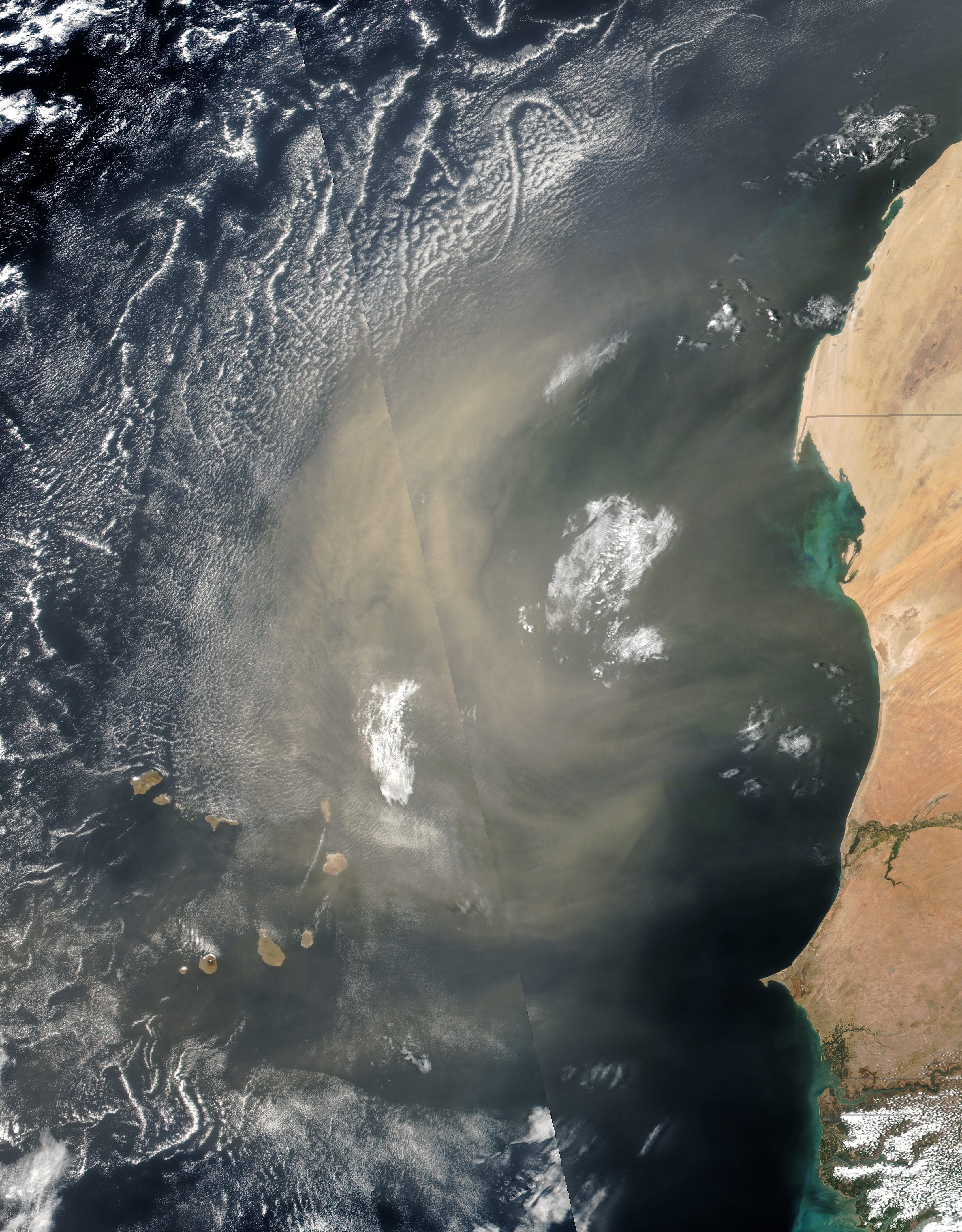 Atmosphere Awash with Saharan Dust - NASA Science