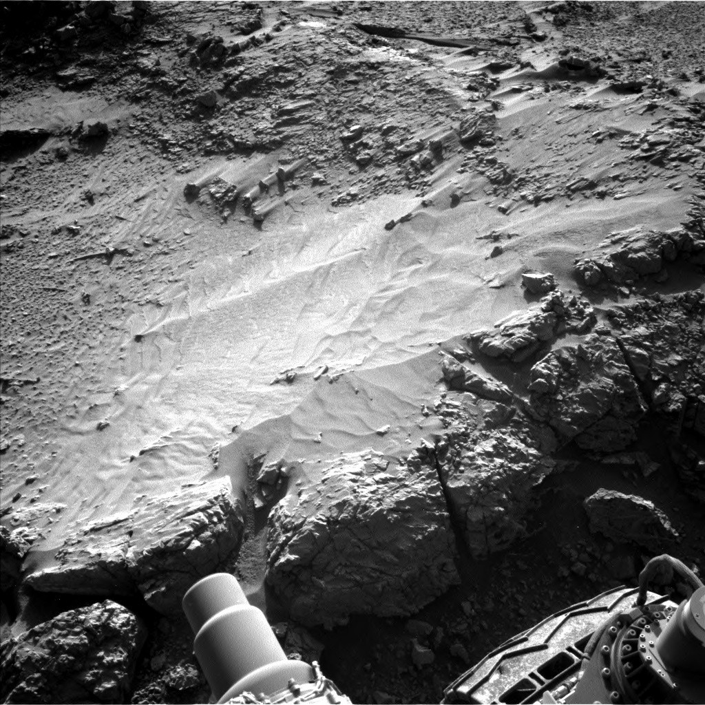 Sols 4541–4542: Boxwork Structure, or Just “Box-Like” Structure? - NASA ...