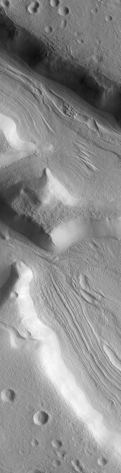 Mars Fretted Terrain: Lineated Valley Fill - NASA Science