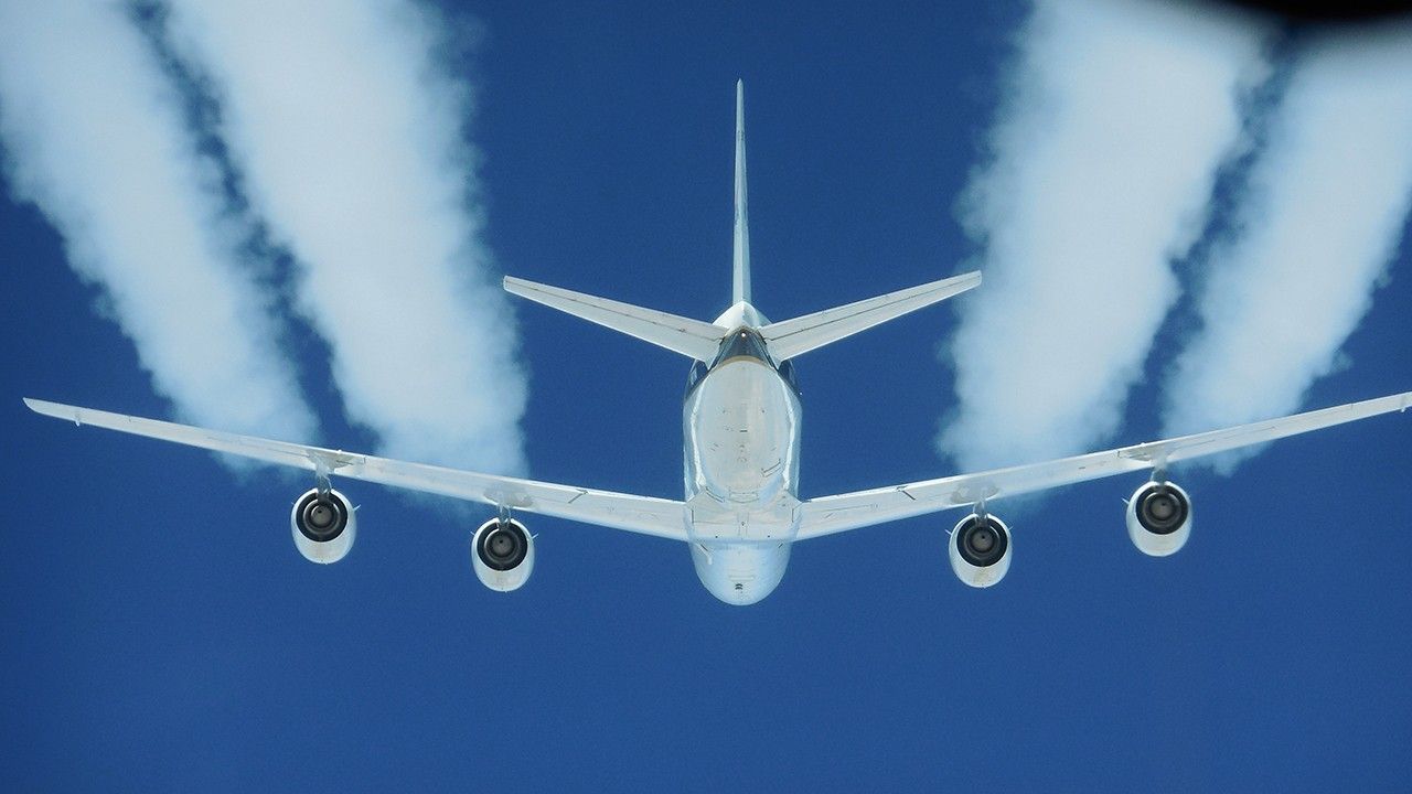 NASA test: Jet biofuel may reduce climate-warming clouds - NASA Science