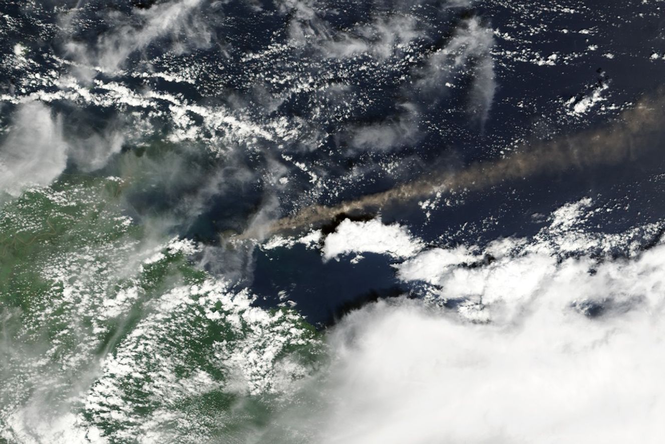 Continued Eruption of Manam Volcano - NASA Science