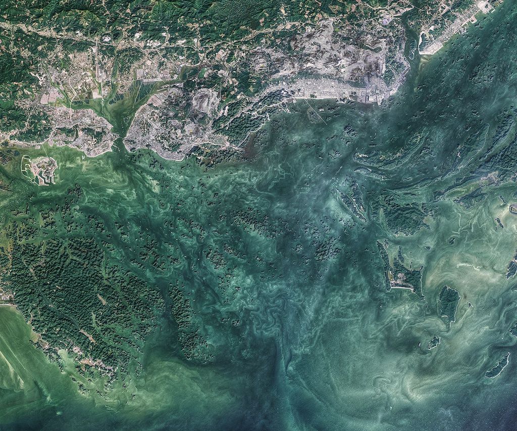 The Emerald Isles of Hạ Long Bay - NASA Science