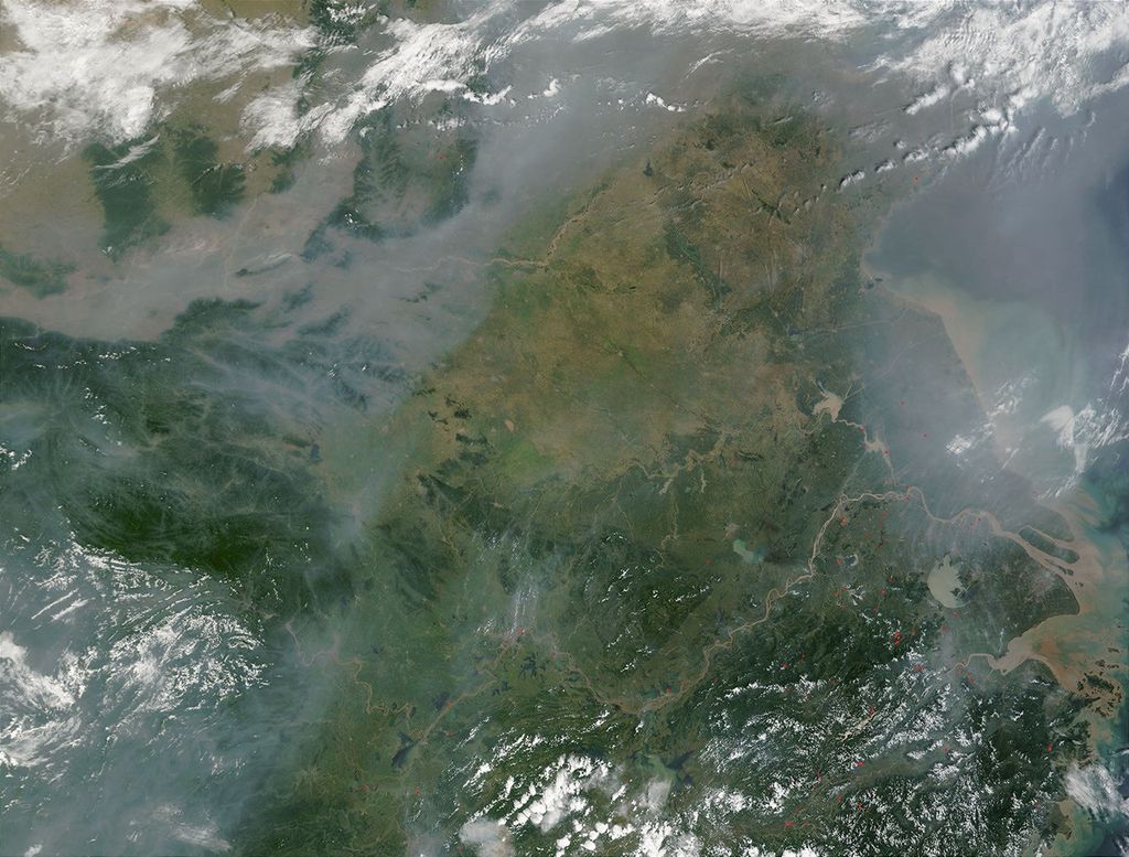 Heavy Smoke over China - NASA Science
