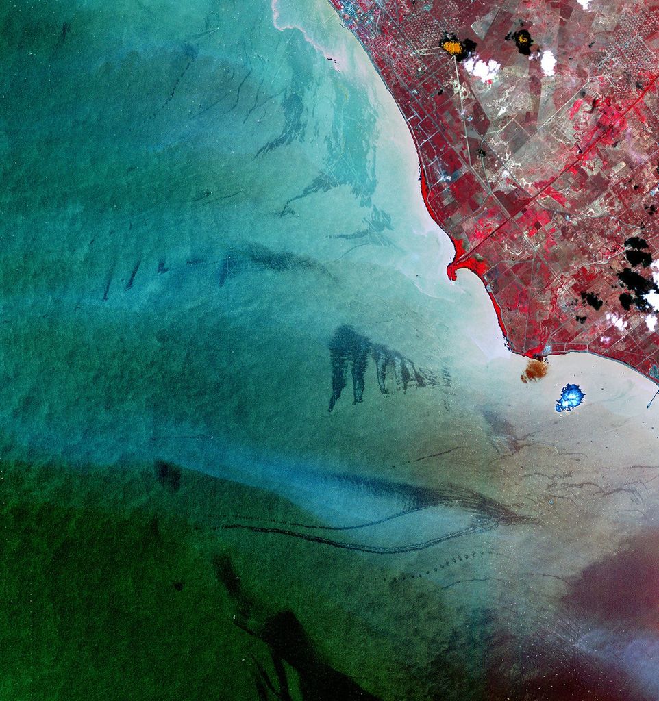 Close-up of Lake Maracaibo, Venezuela - NASA Science