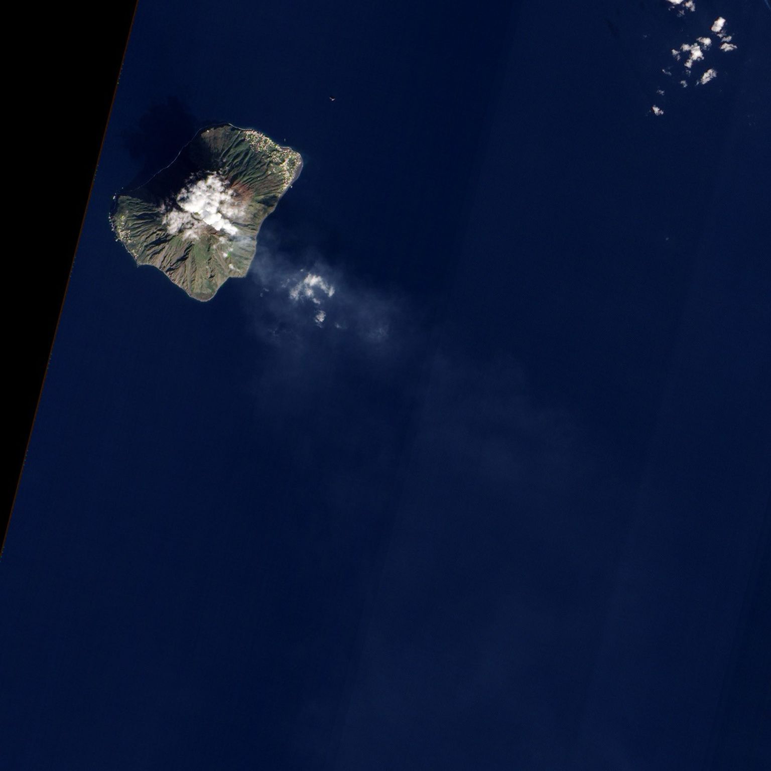 Eruption of Stromboli Volcano, Italy - NASA Science