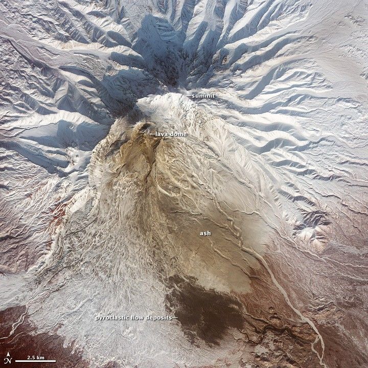 pyroclastic lava flow