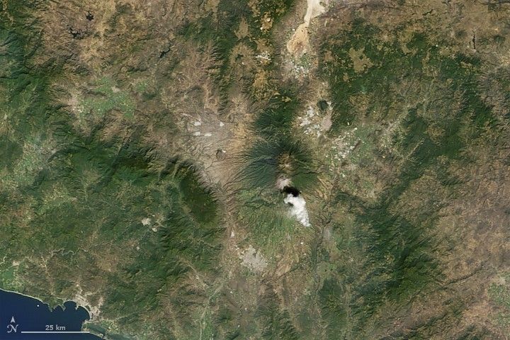 Active Mexican Volcano Erupts into New Year - NASA Science