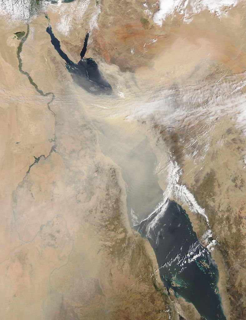 Dust Obscures the Red Sea - NASA Science