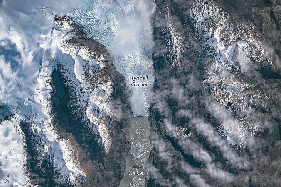 Tyndall’s Trail of Bergs - NASA Science