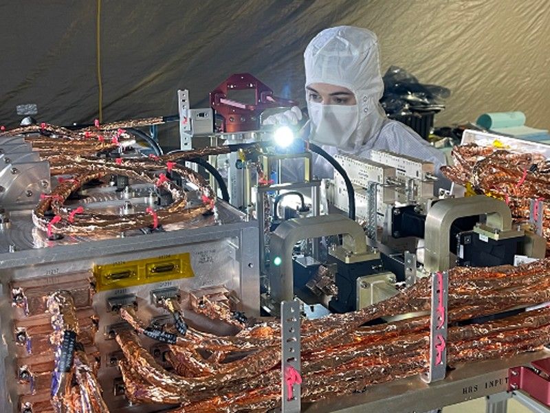Inspecting Europa Clipper's RF Panel - NASA Science