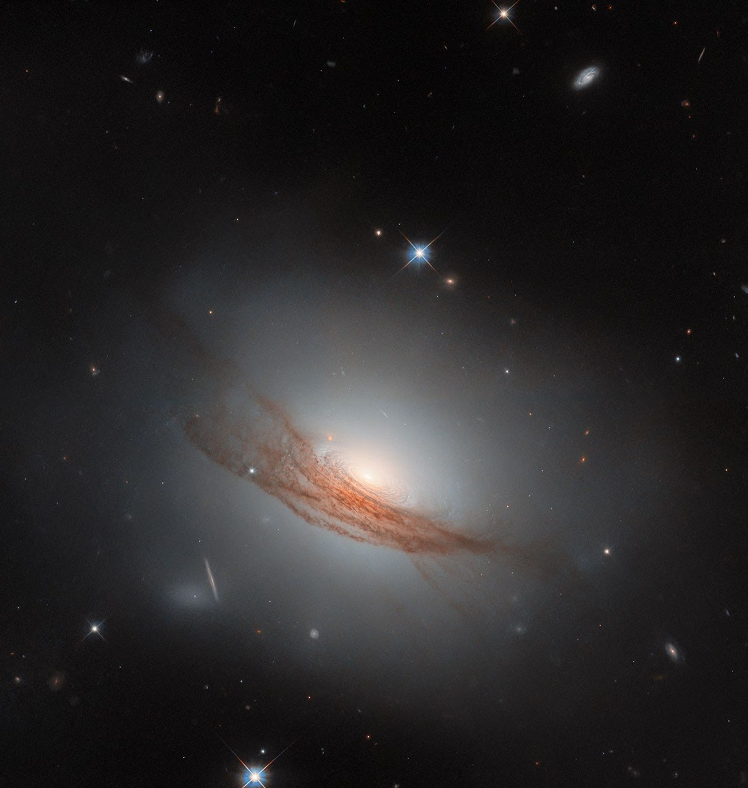 Lenticular Galaxies Archives - NASA Science