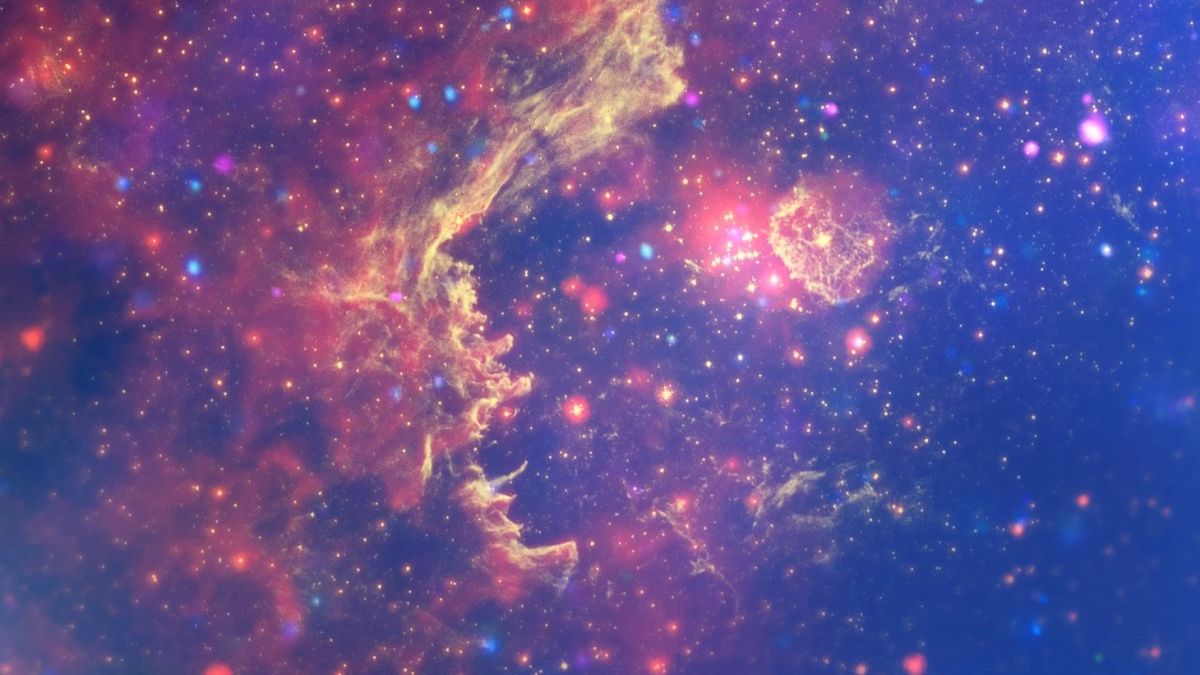 Galactic Center Region in Infrared from Spitzer - NASA Science
