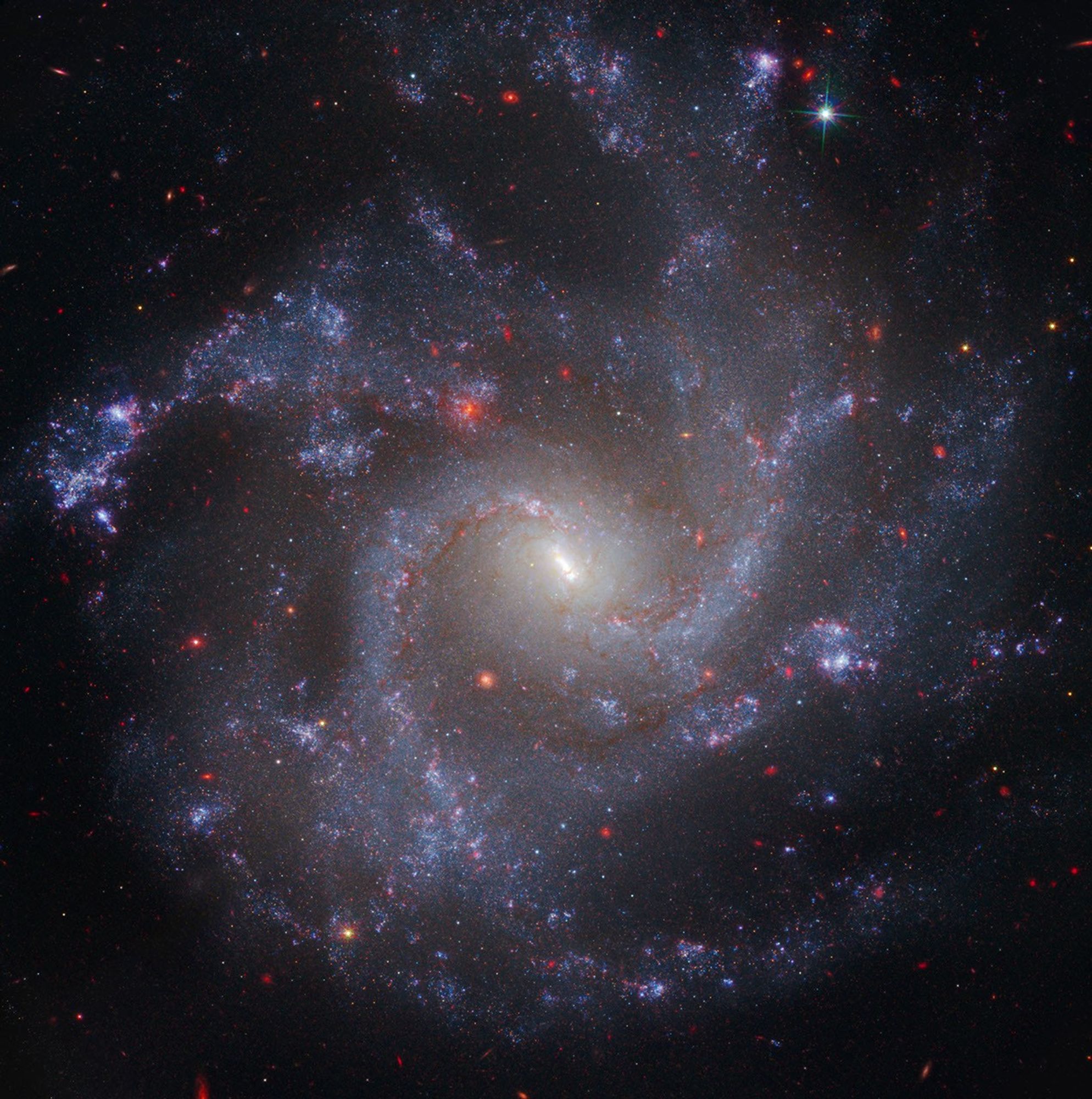 NGC 5468 (Webb NIRCam + Hubble WFC3) - NASA Science