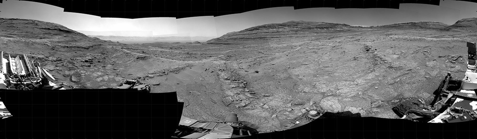 Sol 4673: Right Navigation Camera, Cylindrical Projection - NASA Science