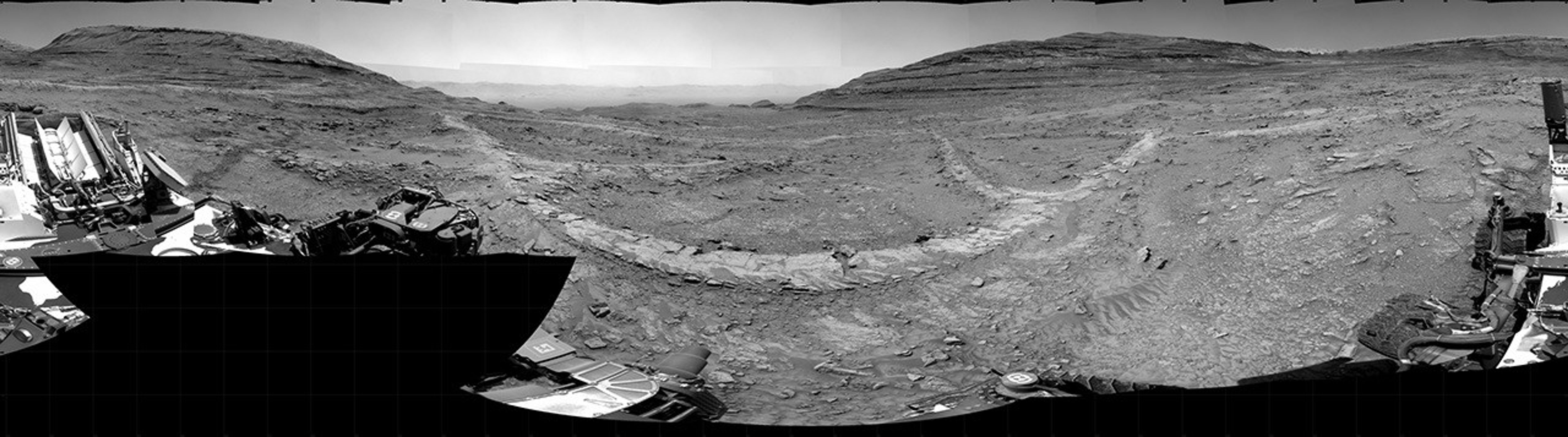 Sol 4677: Right Navigation Camera, Cylindrical Projection - NASA Science