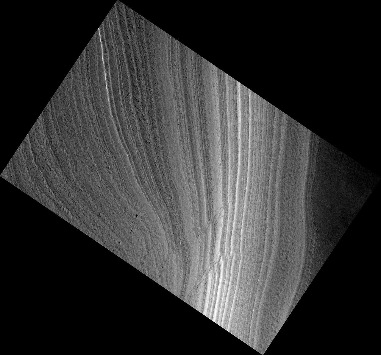 Troughs and Scarps in Planum Australe - NASA Science