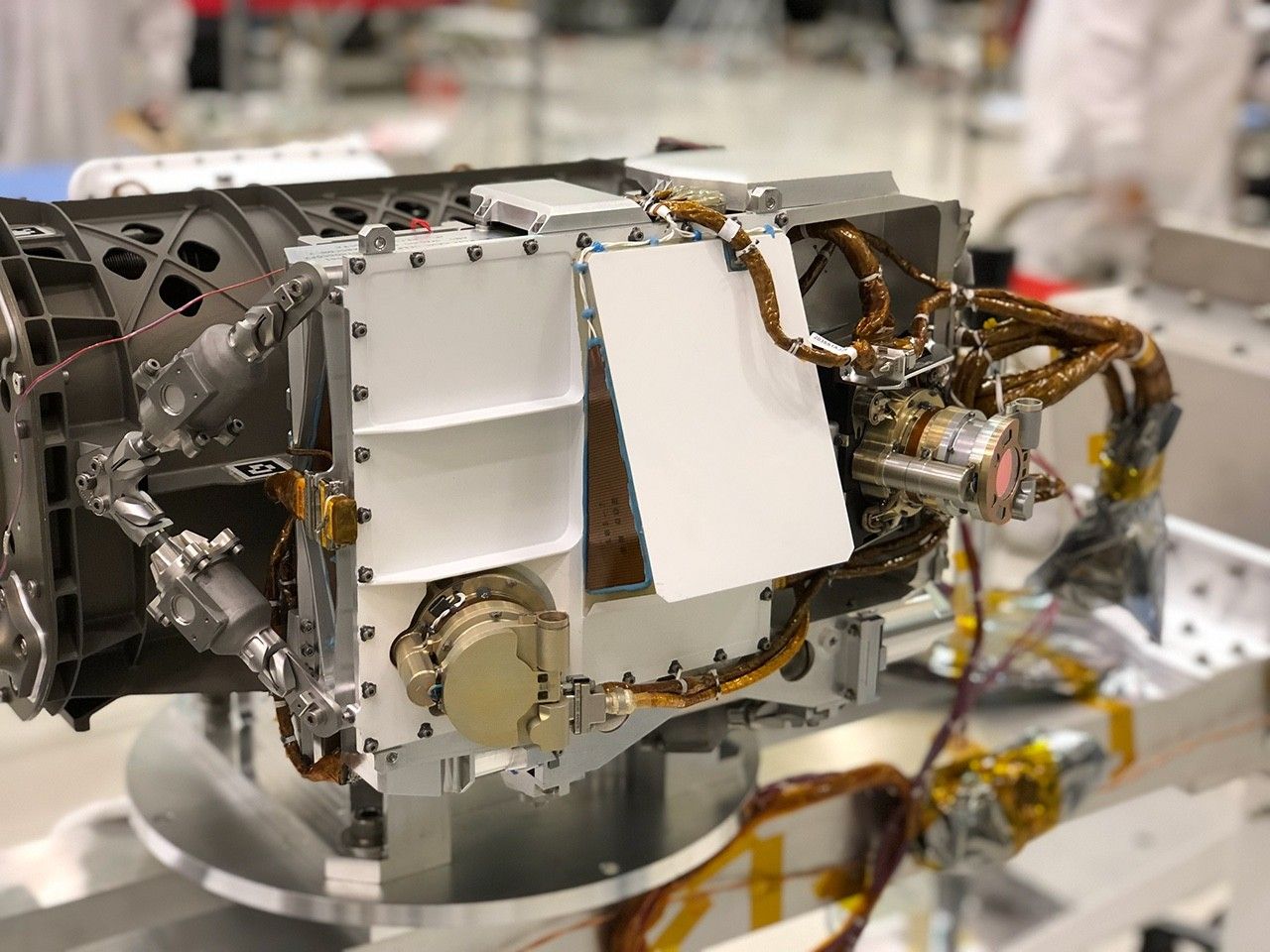 Close-up of NASA's Mars 2020 Rover's SHERLOC Instrument - NASA Science