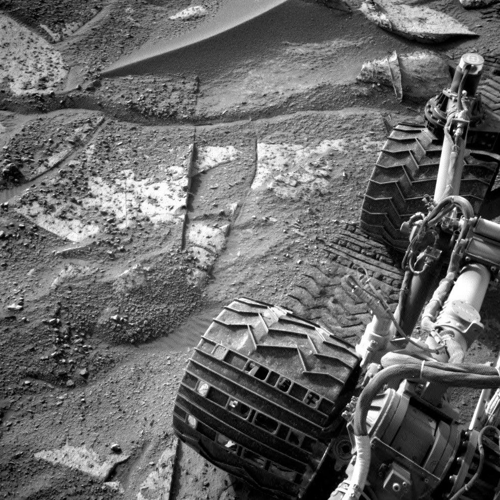 Sols 3914-3915: Blazing a Path to the Gediz Vallis Ridge - NASA Science