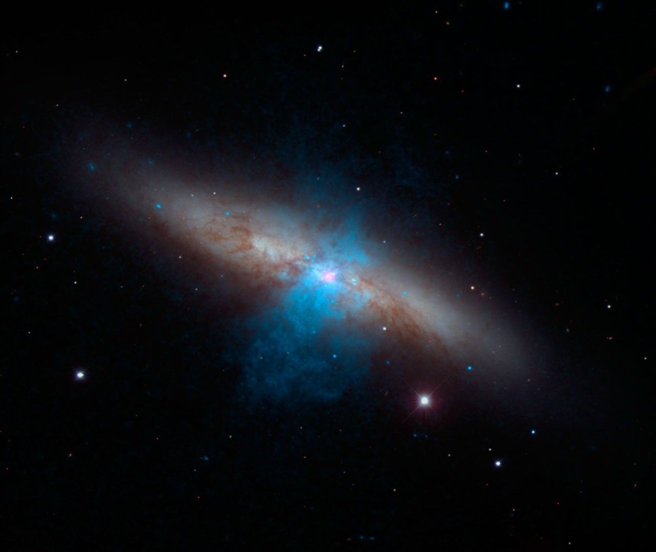 NuSTAR Finds a Pulse in Cigar Galaxy - NASA Science