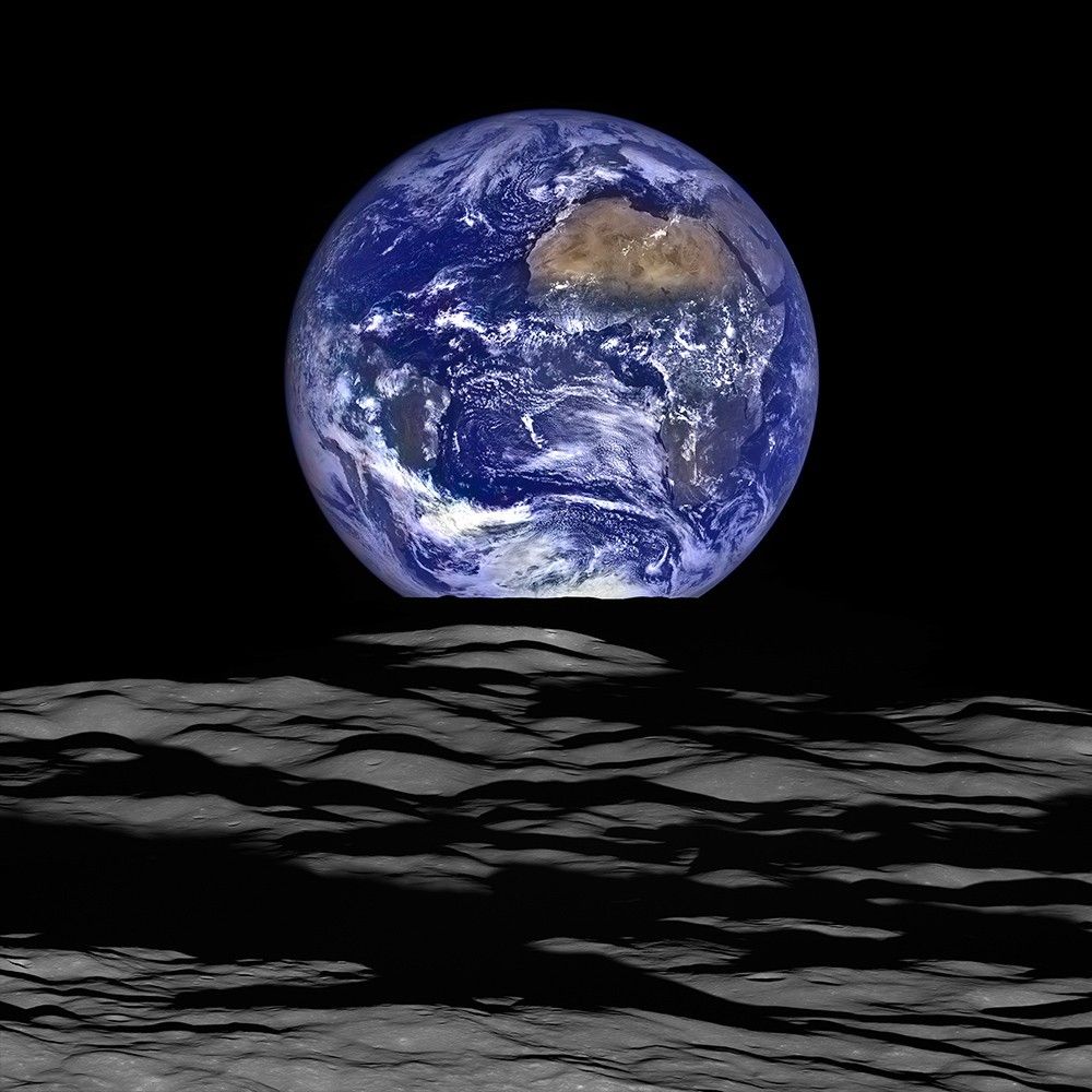NASA Releases New High-Resolution Earthrise Image - NASA Science