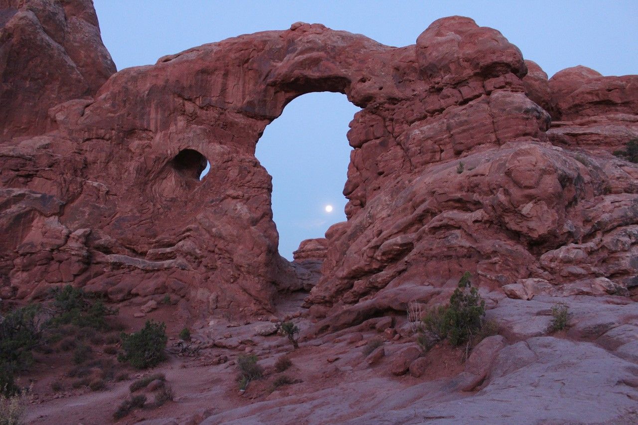 moon_arch_1280